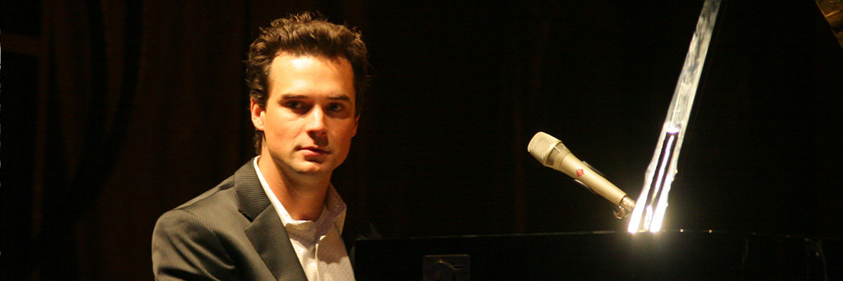 Michael Kaeshammer Victoria Shows on Do250