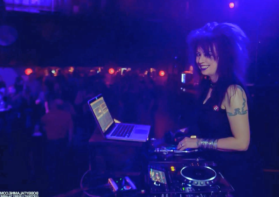 DJ SCARY LADY SARAH Chicago Shows on Do312