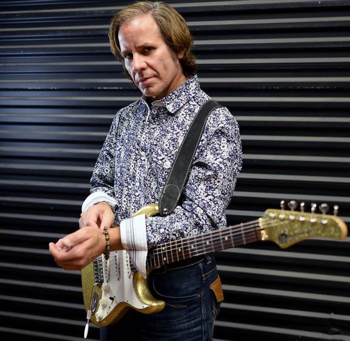 Durawa Tuesday w/ Chris Duarte in Austin at The Backstage