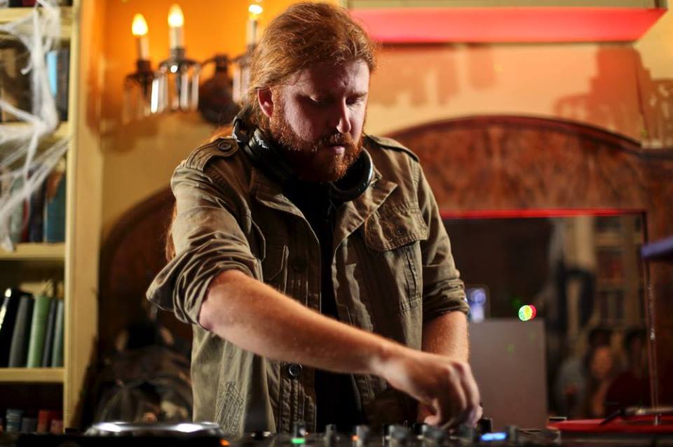 Random Movement by Driven AM in Brooklyn at Sunnyvale