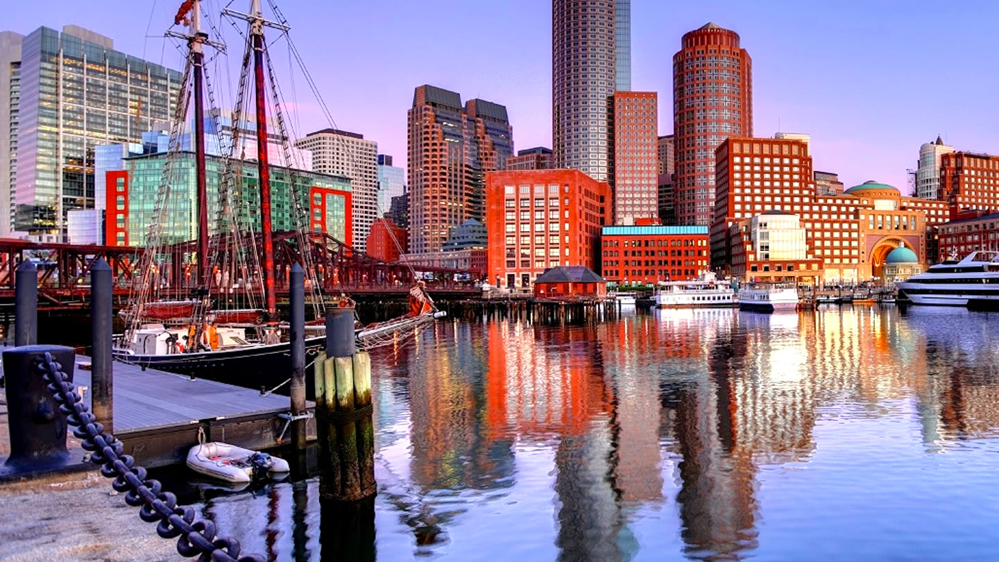 Sunset Cruise: End Your Day on the Boston Harbor in Boston at