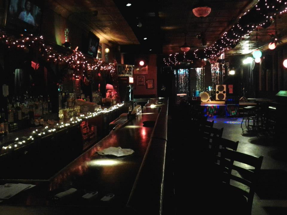 DJ DAVE BATES AND PERFORMANCES BY TOM HILL / WILHELM REAPER