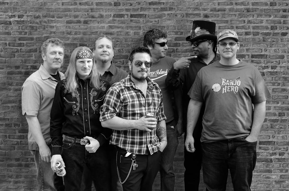 Cochino Y Los Pistoleros: An Afternoon Set in Chicago at CLOSED