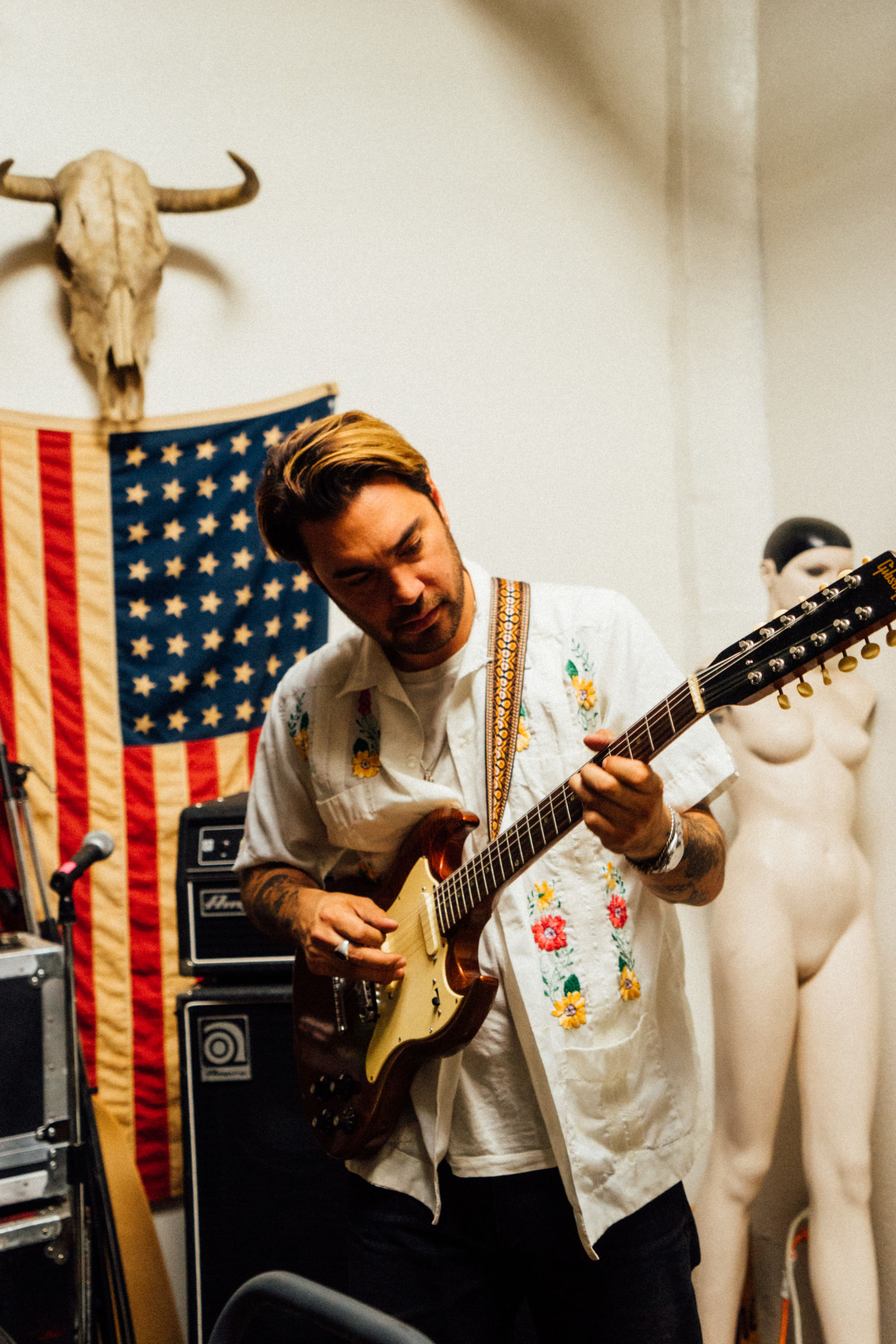 Hanni El Khatib, The Buttertones, The Molochs, Innovative