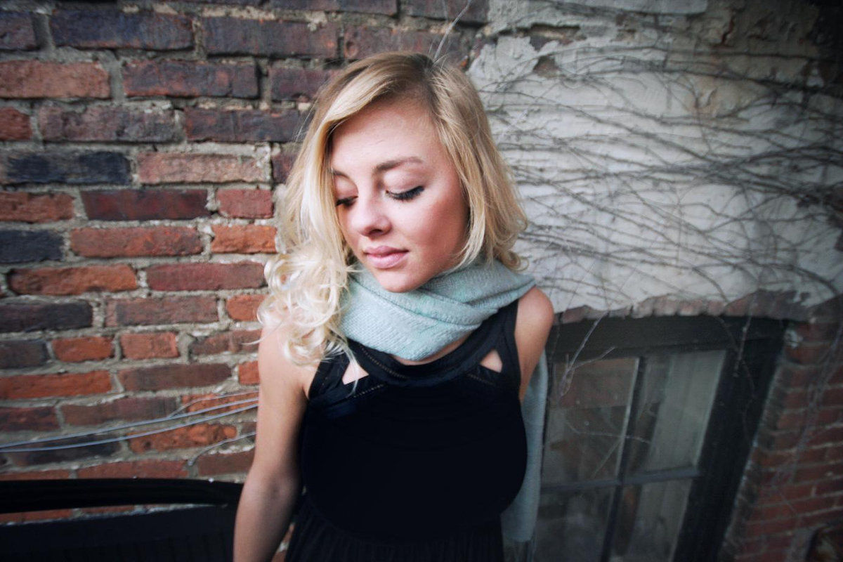 Xoe Wise, Tara Terra, Marcus Alan Ward in Chicago at Subterranean