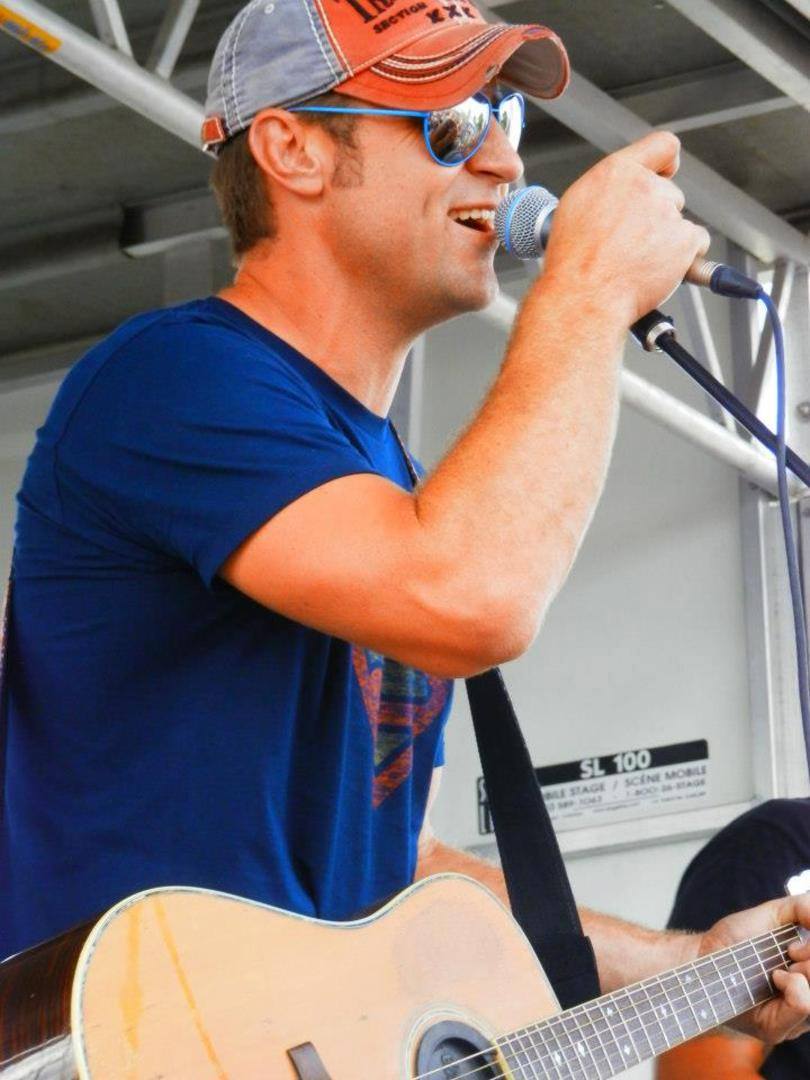 Charlie Lucas Band w/ support: Bus To Brooklyn, Snippy Lovin and