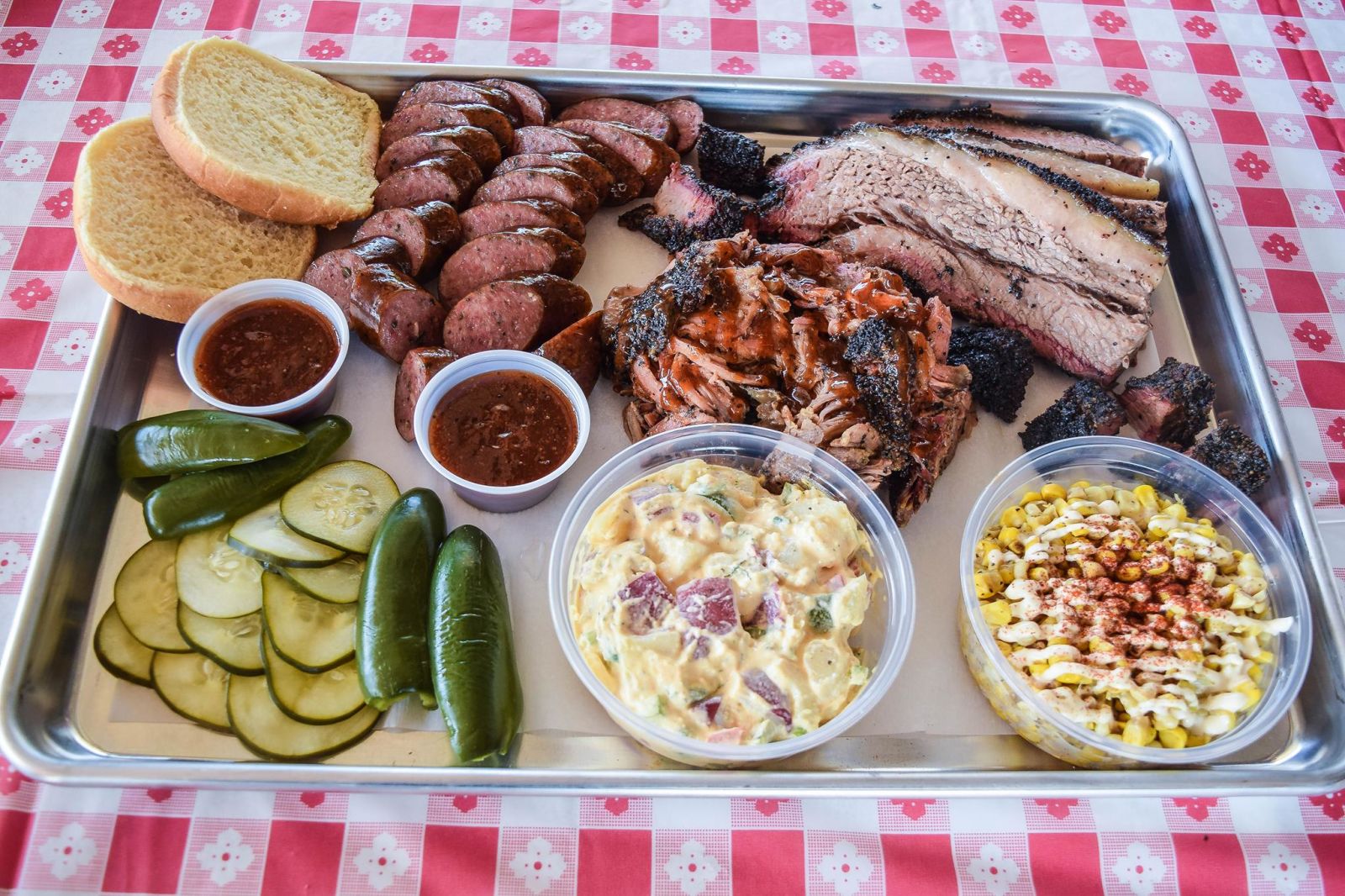 Sundays with KG BBQ & $2 Draft Beer in Austin at Dia's Market