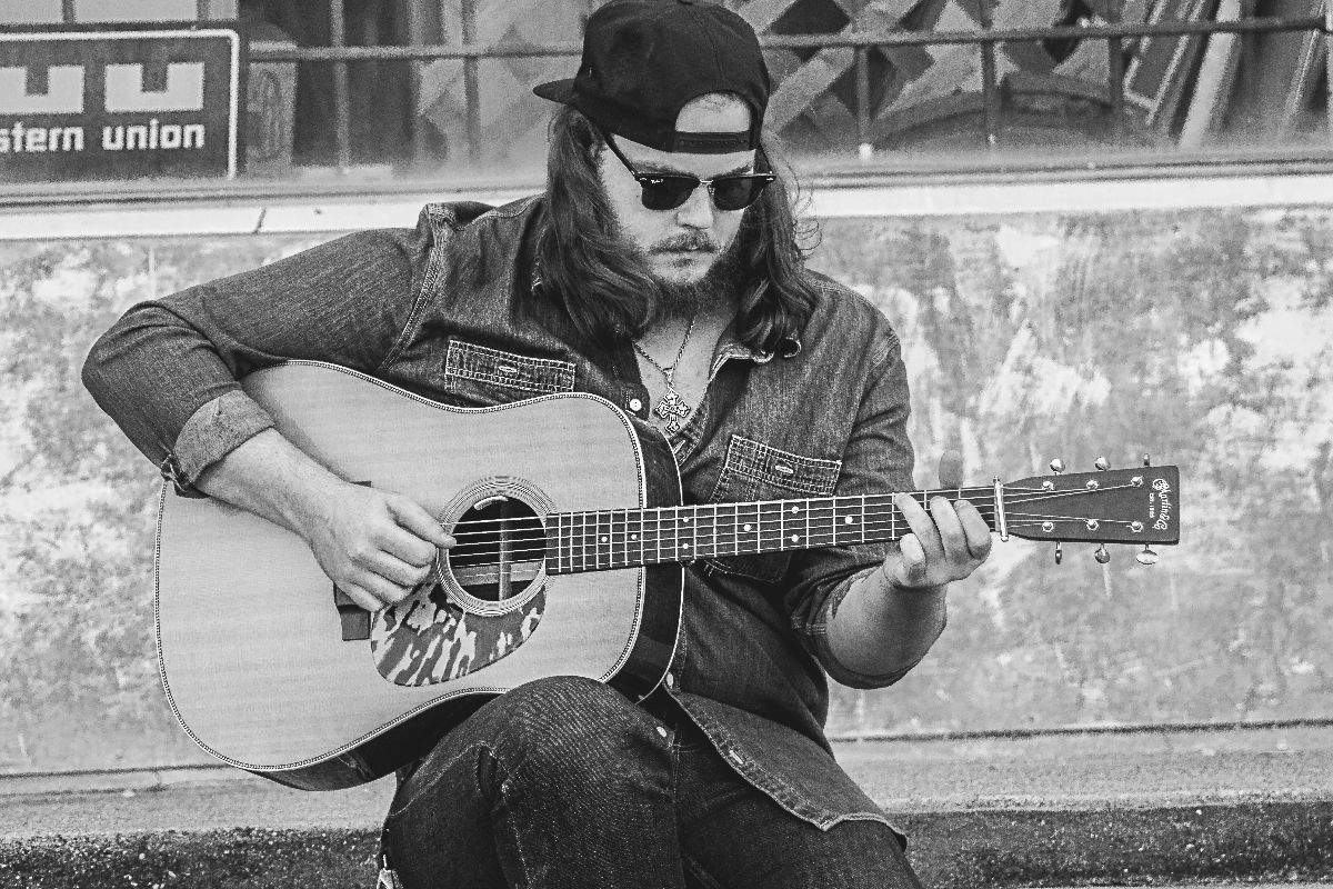 Kody West w/ Shea Abshier & the Nighthowlers in Austin at Stubb's