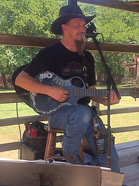 Thursday Evening Picker Circle w/ Bo Porter in Fredericksburg at