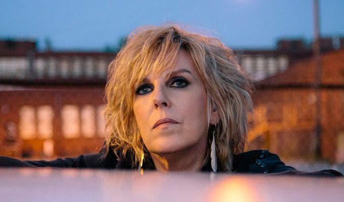 Lucinda Williams, Steve Earle & The Dukes, Dwight Yoakam in
