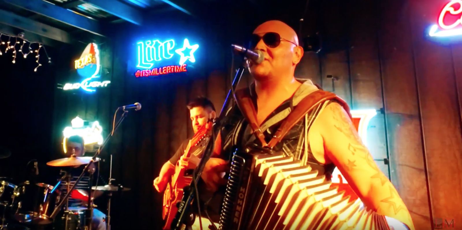 SUNDAY TARDEADA SERIES: JR GOMEZ Y LOS CONJUNTO BANDITS in Austin