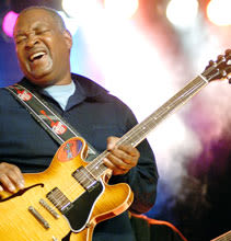 Carl Weathersby Band: I'm Back Again in Chicago at Rosa's Lounge