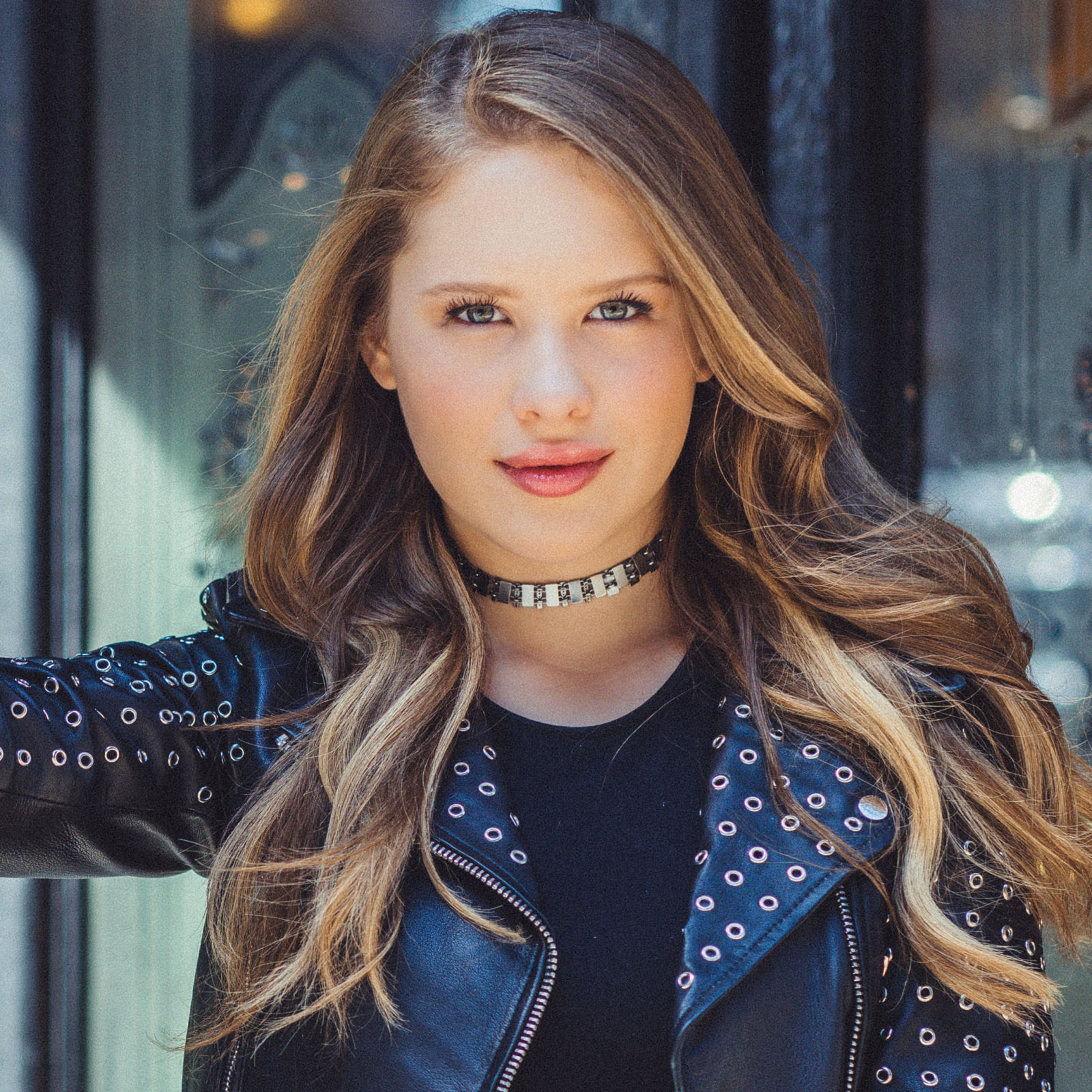 Madison McWilliams SIGNING Event in Austin at Waterloo Records