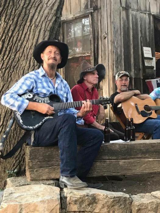 Thursday Evening Picker Circle w/ Bo Porter in Fredericksburg at