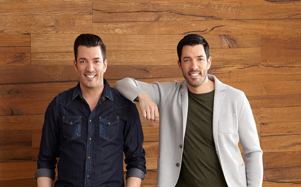 The Property Brothers - Builder Brothers: Big Plans Signing in