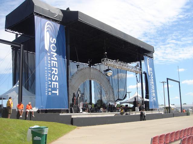 Somerset Ampitheater, Upcoming Events in Somerset on Do312