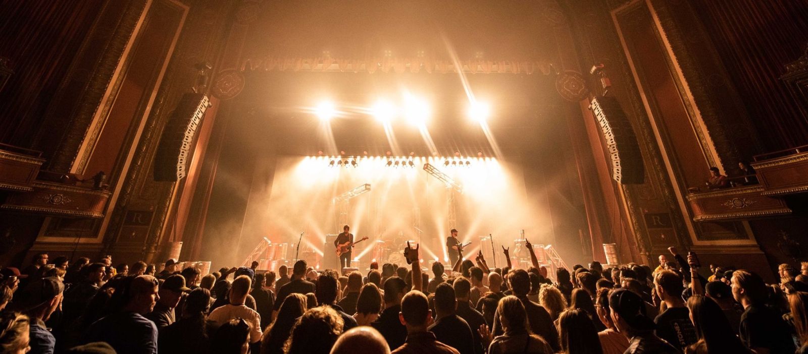 The Riverside Theater, Upcoming Events in Milwaukee on Do312