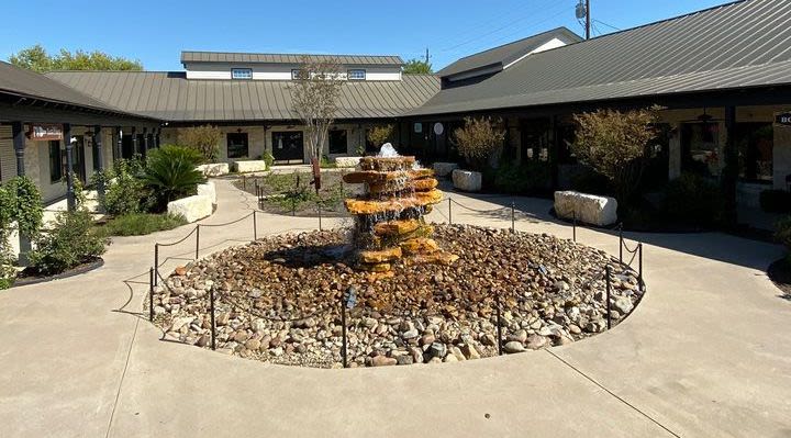 Old Oak Square on Main, Upcoming Events in Marble Falls on Do210